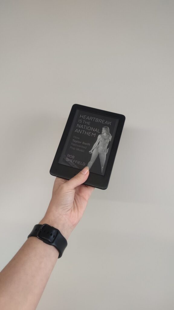 heartbreak is the national anthem [rob sheffield] - sofia costa lima